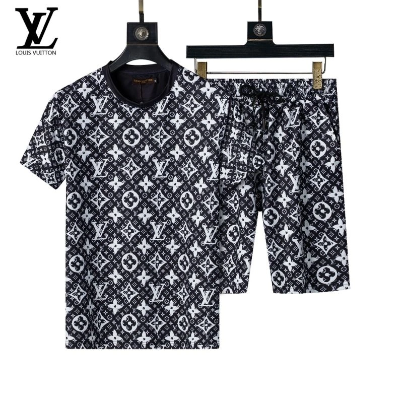 Cut-rate Louis Vuitton Short Suits