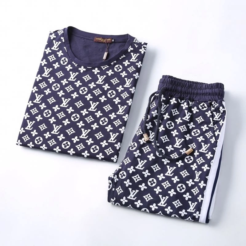 Inexpensive Louis Vuitton Short Suits