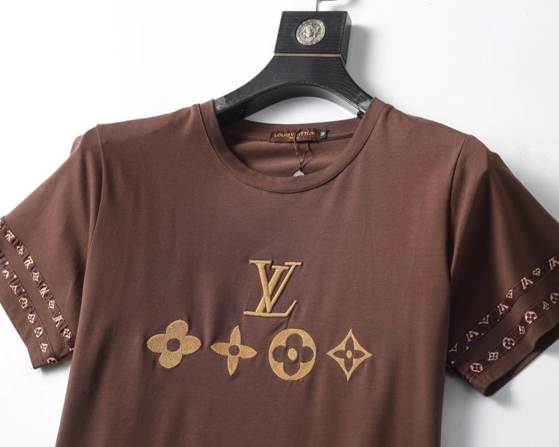 Cut-rate Louis Vuitton Short Suits