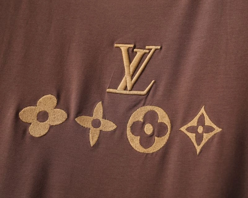 Cut-rate Louis Vuitton Short Suits