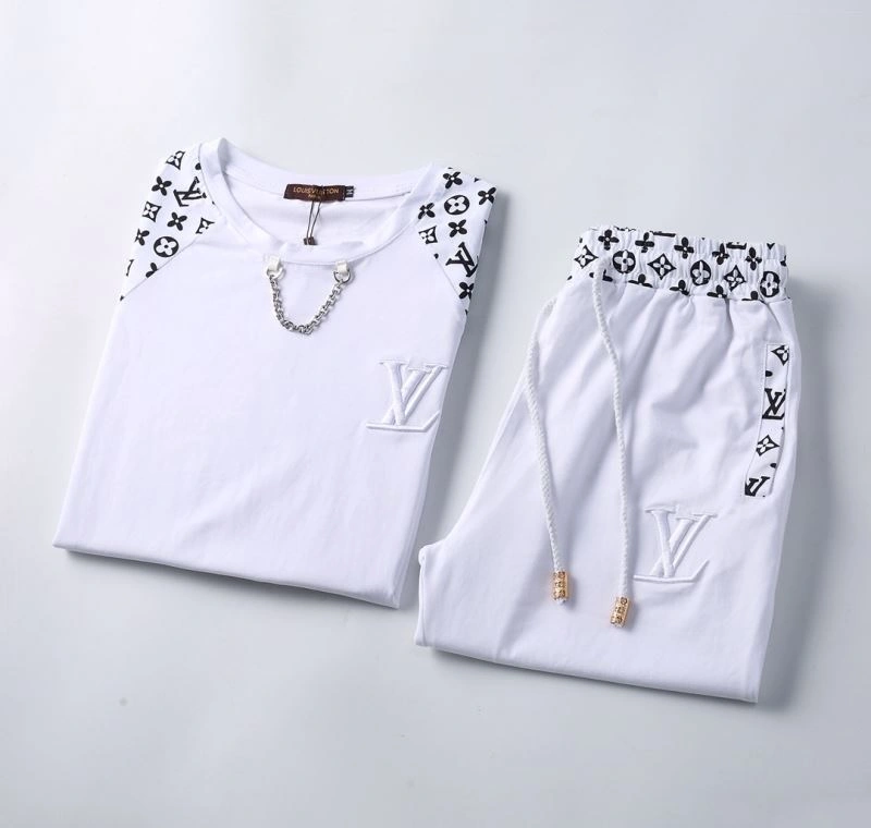 Discounted Louis Vuitton Short Suits
