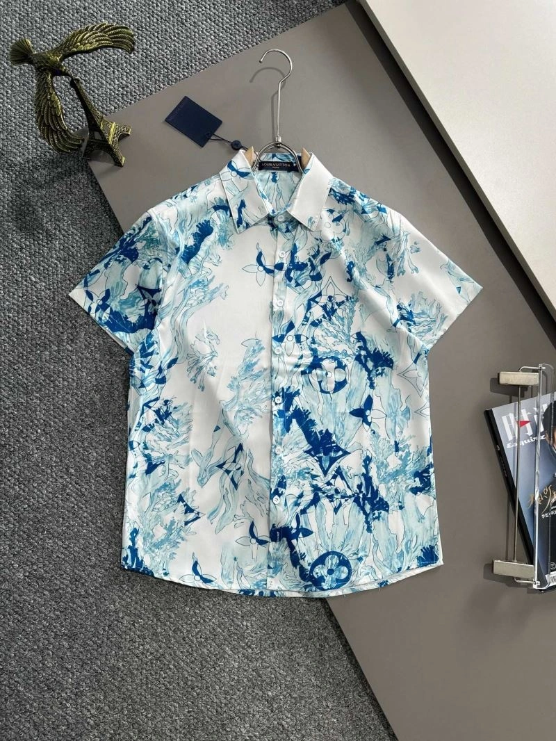 1:1 copy Louis Vuitton Short Suits
