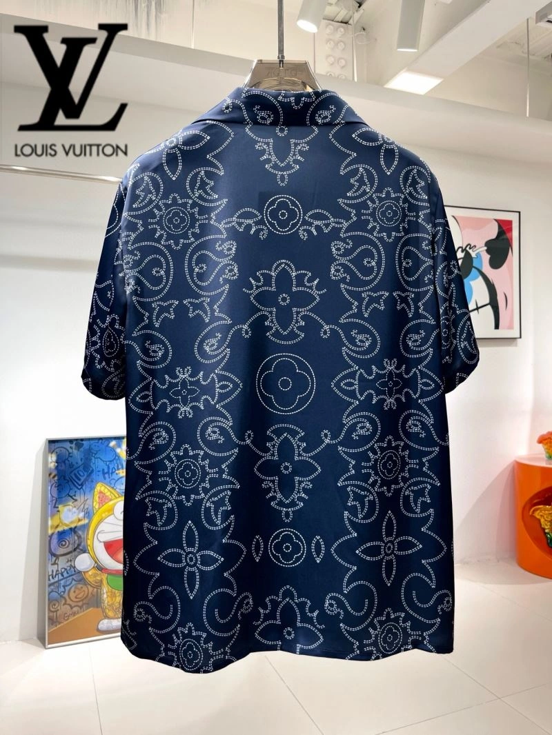 Brand-authenticated Louis Vuitton Short Suits