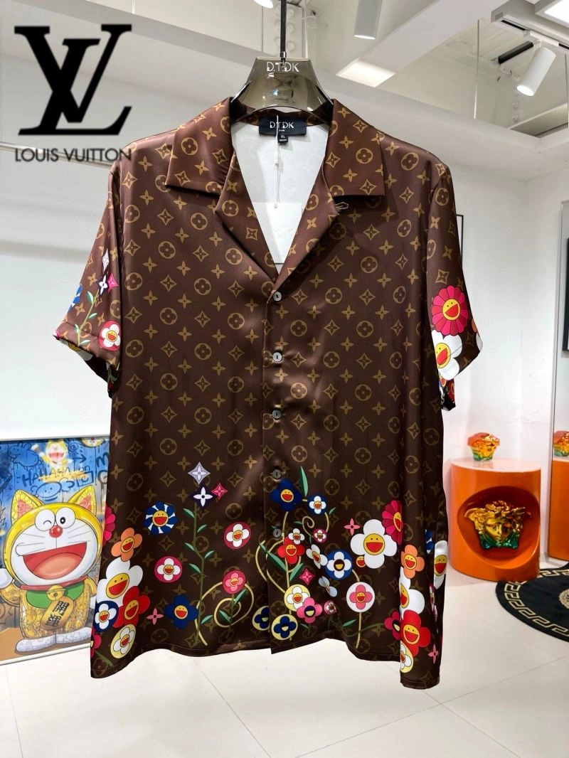 Top match Louis Vuitton Short Suits