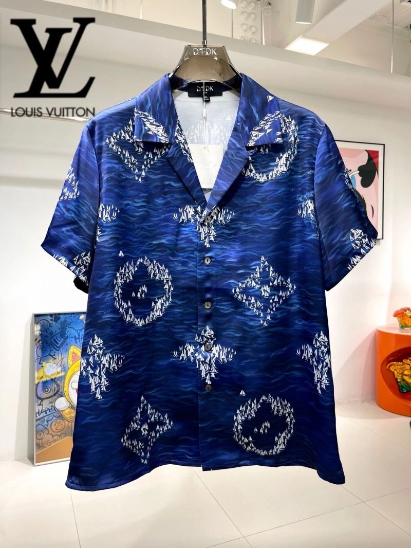 Official Louis Vuitton Short Suits