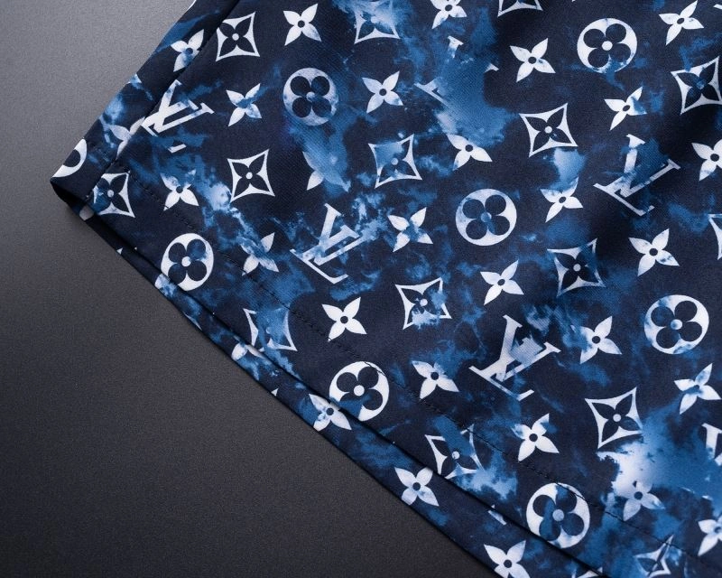 Cut-rate Louis Vuitton Short Suits