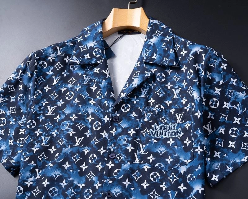 Cut-rate Louis Vuitton Short Suits