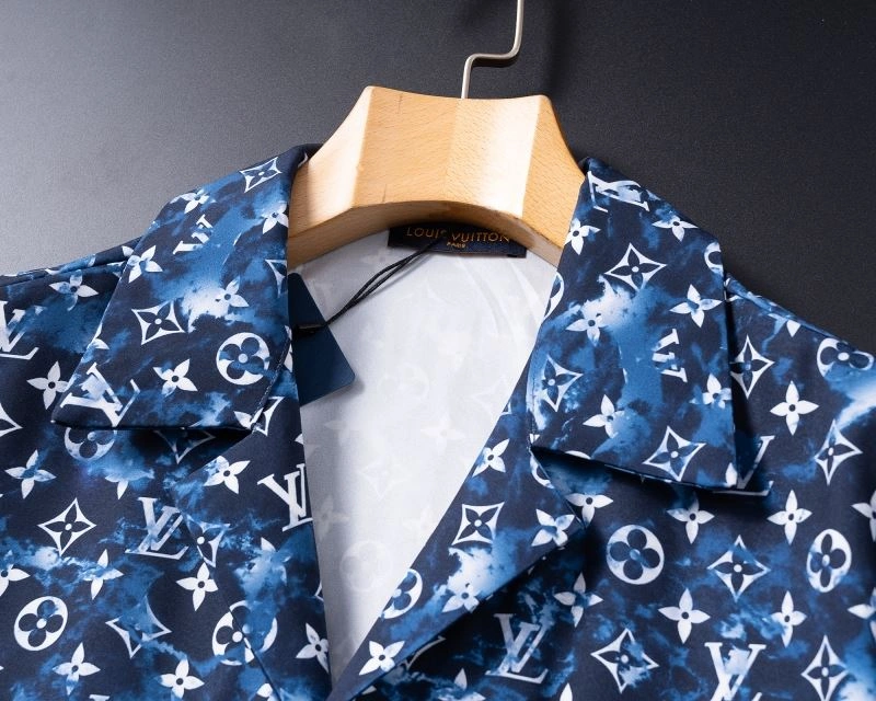 Cut-rate Louis Vuitton Short Suits