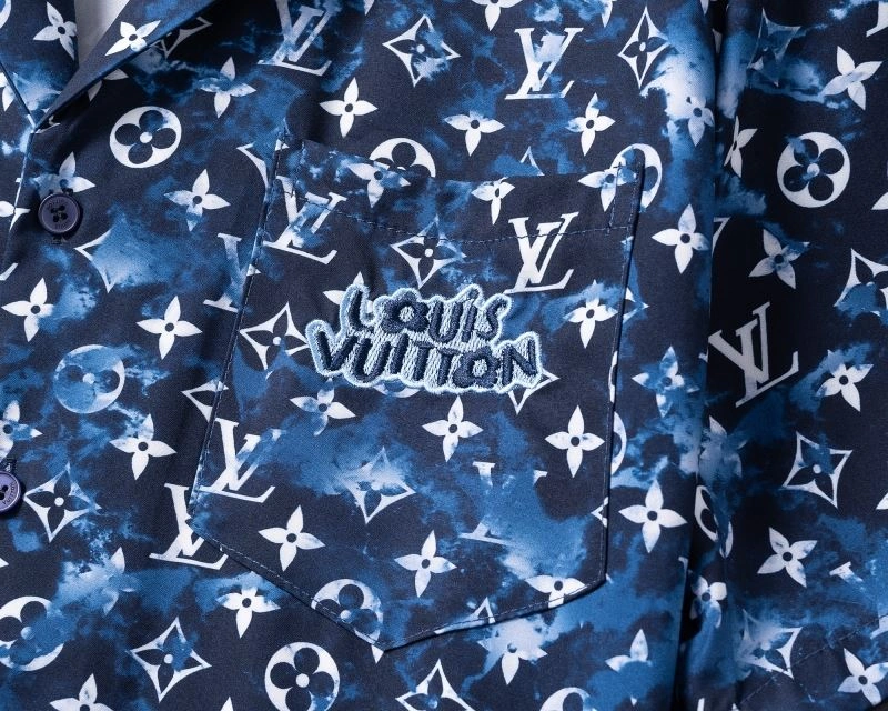 Cut-rate Louis Vuitton Short Suits