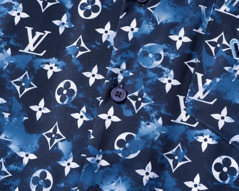 Cut-rate Louis Vuitton Short Suits