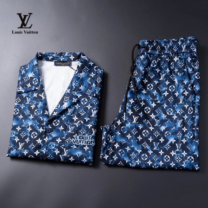 Cut-rate Louis Vuitton Short Suits