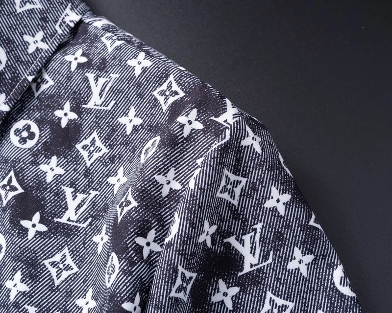 Real Louis Vuitton Short Suits