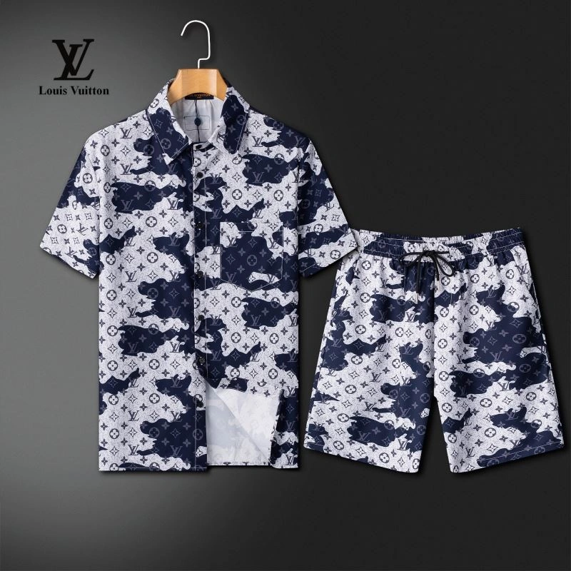 Top match Louis Vuitton Short Suits