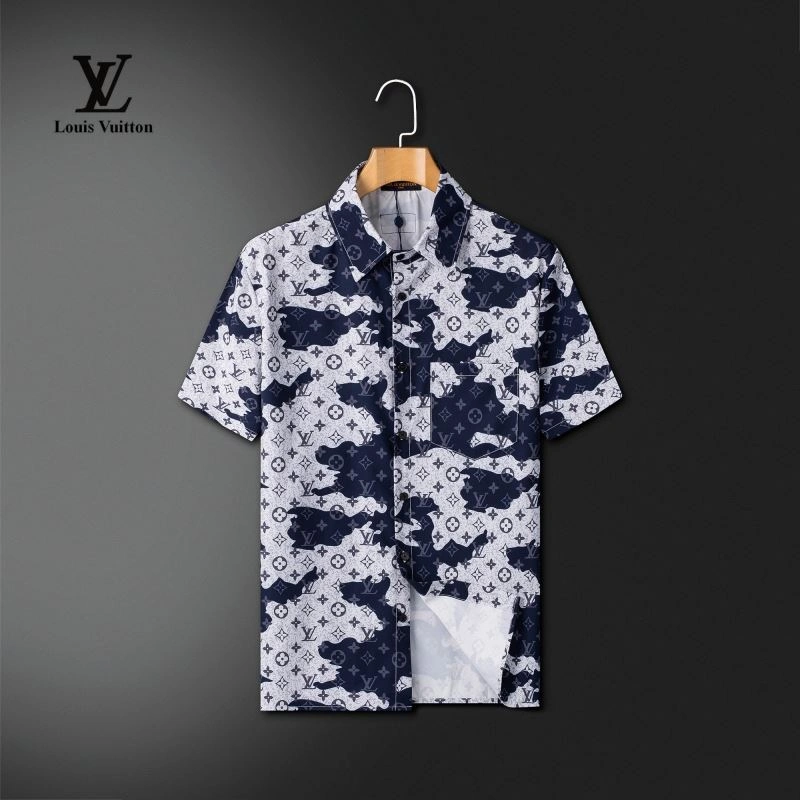 Top match Louis Vuitton Short Suits