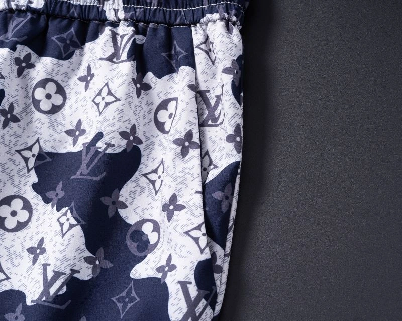 Top match Louis Vuitton Short Suits