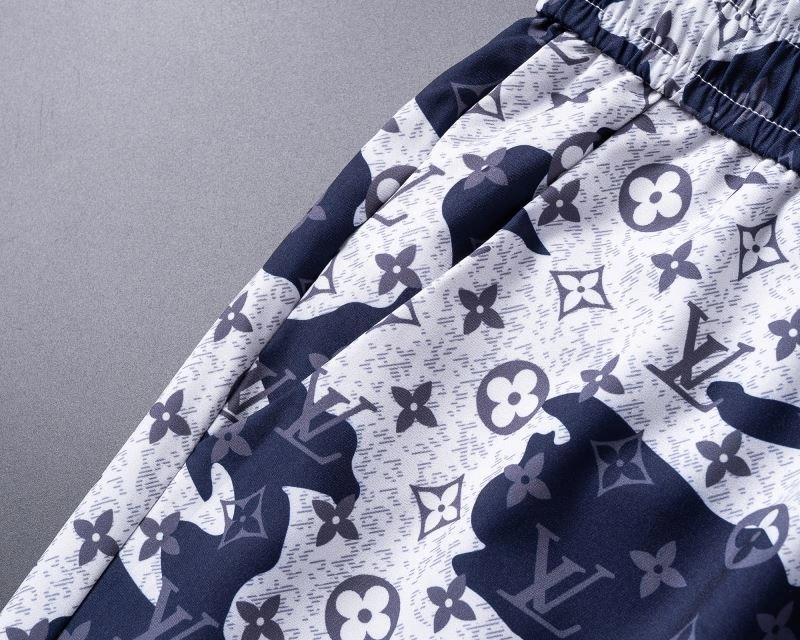 Top match Louis Vuitton Short Suits