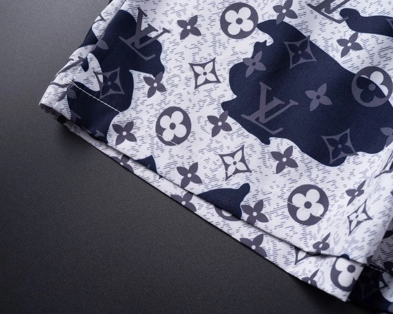 Top match Louis Vuitton Short Suits