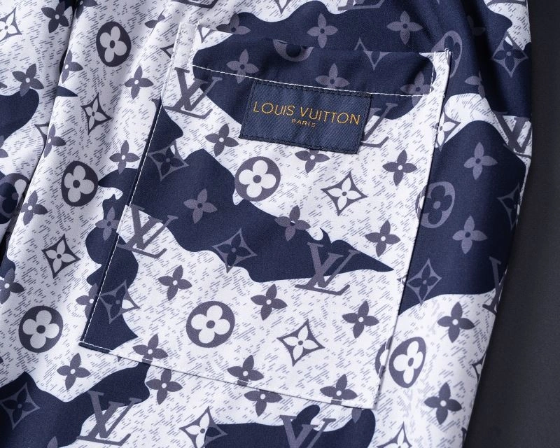 Top match Louis Vuitton Short Suits