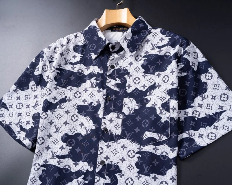 Top match Louis Vuitton Short Suits