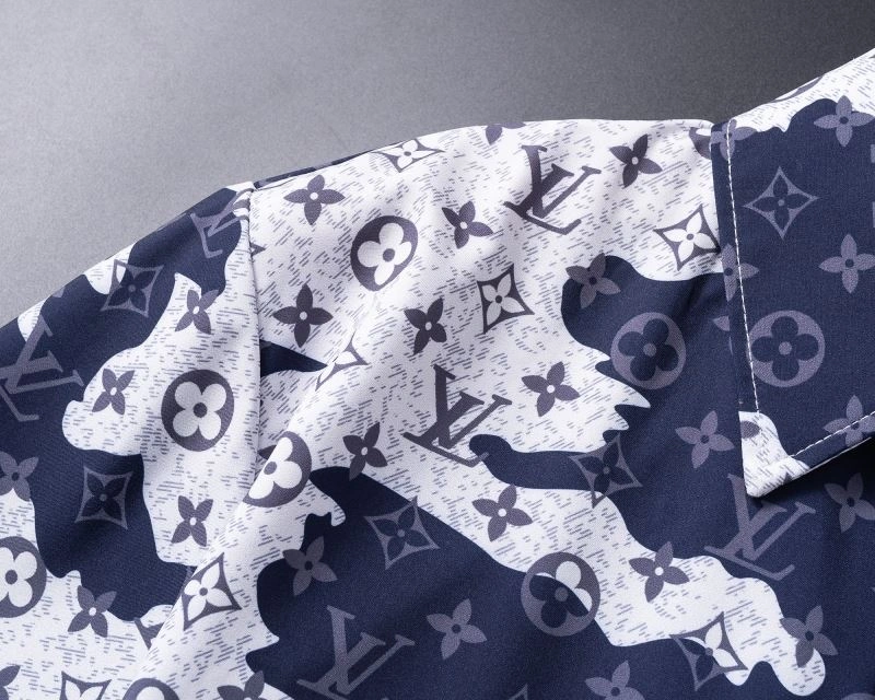 Top match Louis Vuitton Short Suits