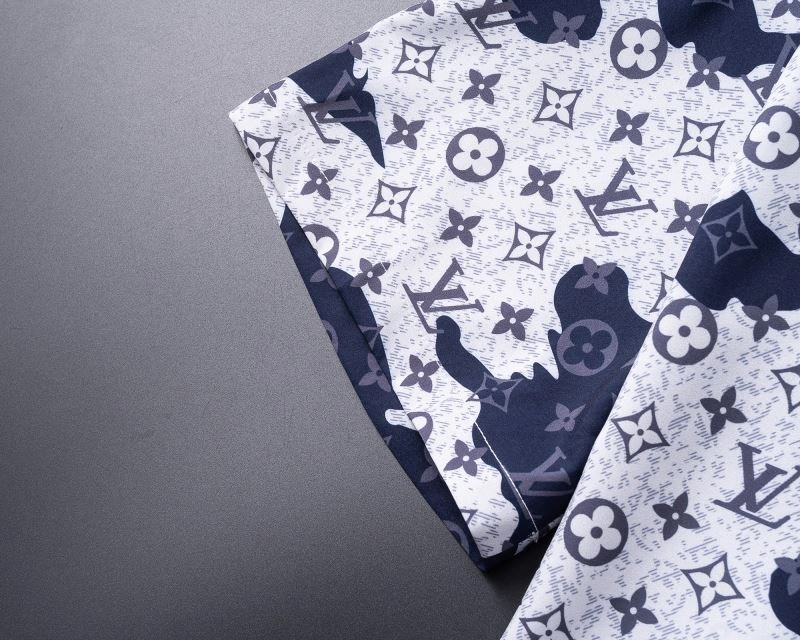 Top match Louis Vuitton Short Suits