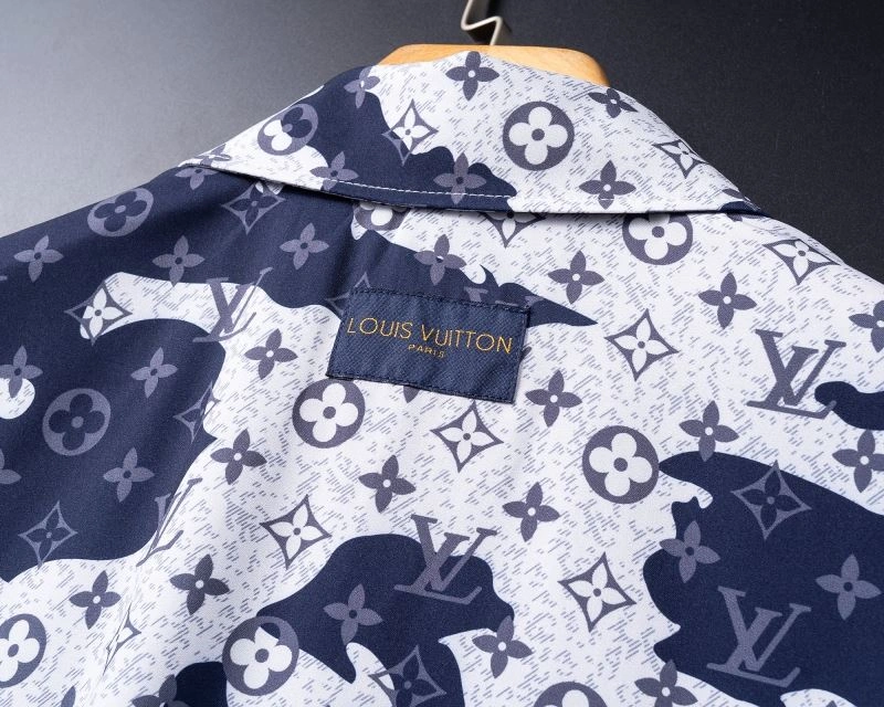 Top match Louis Vuitton Short Suits
