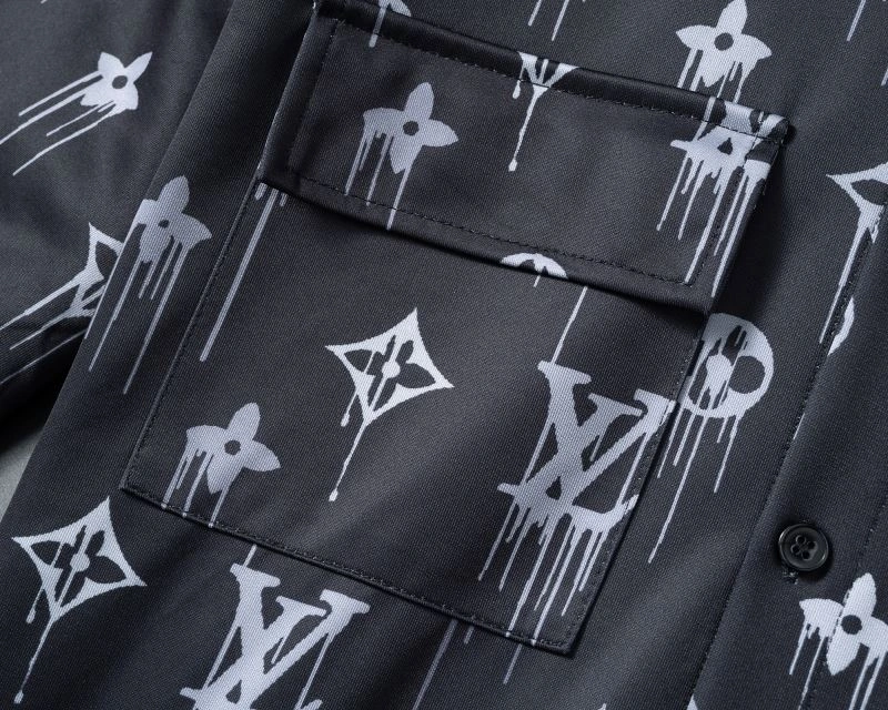 Bargain Louis Vuitton Short Suits