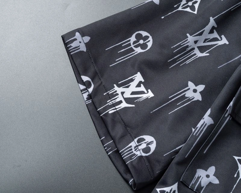 Bargain Louis Vuitton Short Suits