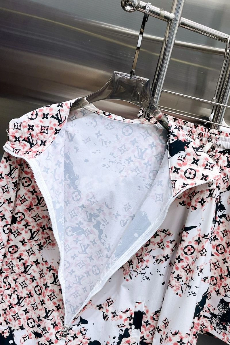 High fidelity Louis Vuitton Short Suits