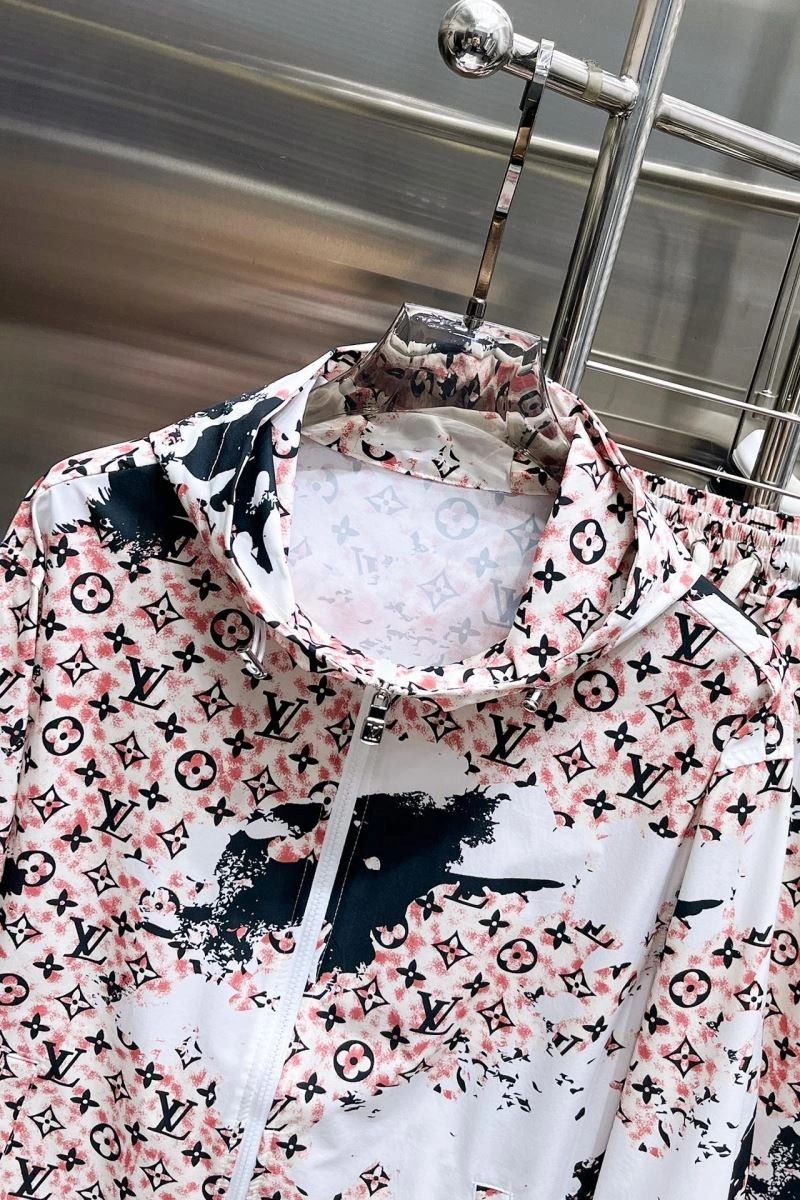 High fidelity Louis Vuitton Short Suits