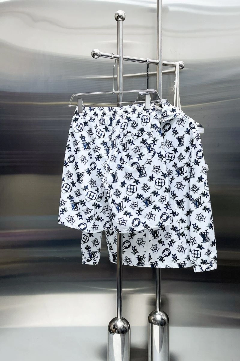 High fidelity Louis Vuitton Short Suits