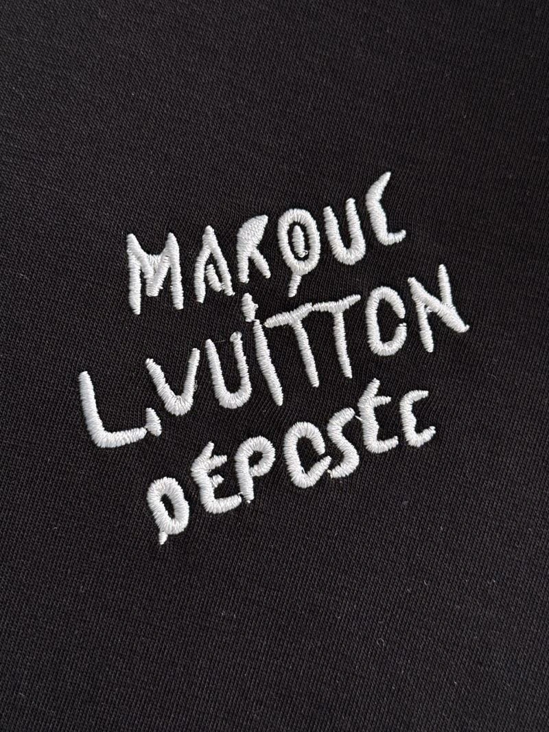 Official Louis Vuitton Short Suits