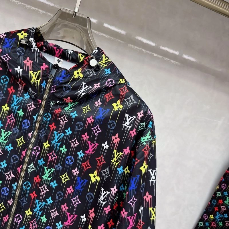 Top mirror Louis Vuitton Short Suits