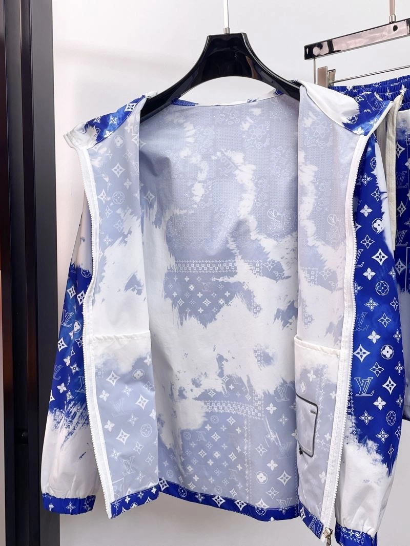 Low-cost Louis Vuitton Short Suits