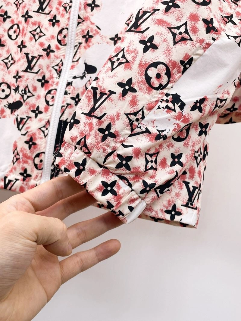 Inexpensive Louis Vuitton Short Suits