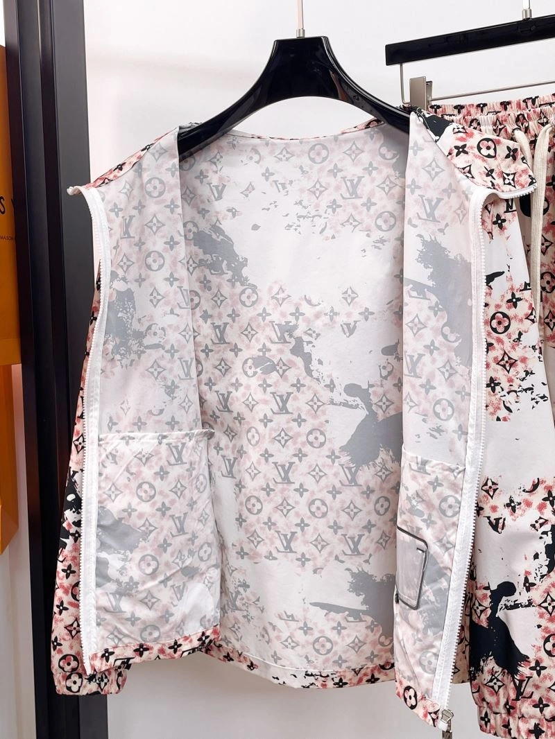 Inexpensive Louis Vuitton Short Suits