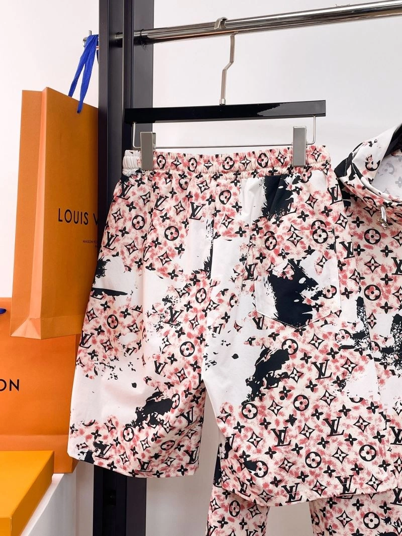 Inexpensive Louis Vuitton Short Suits
