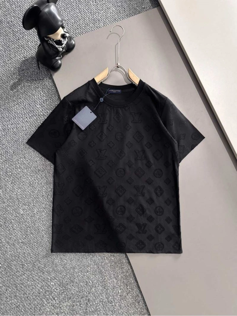 Accurate model Louis Vuitton Short Suits