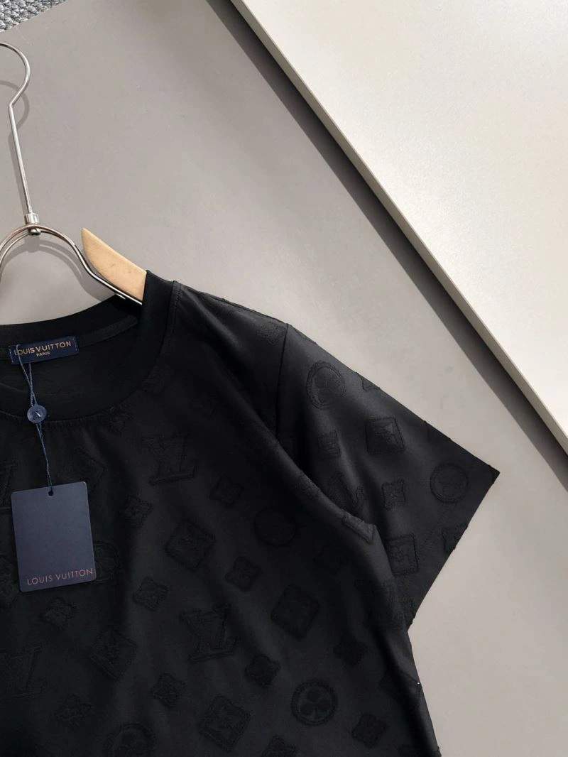 Accurate model Louis Vuitton Short Suits