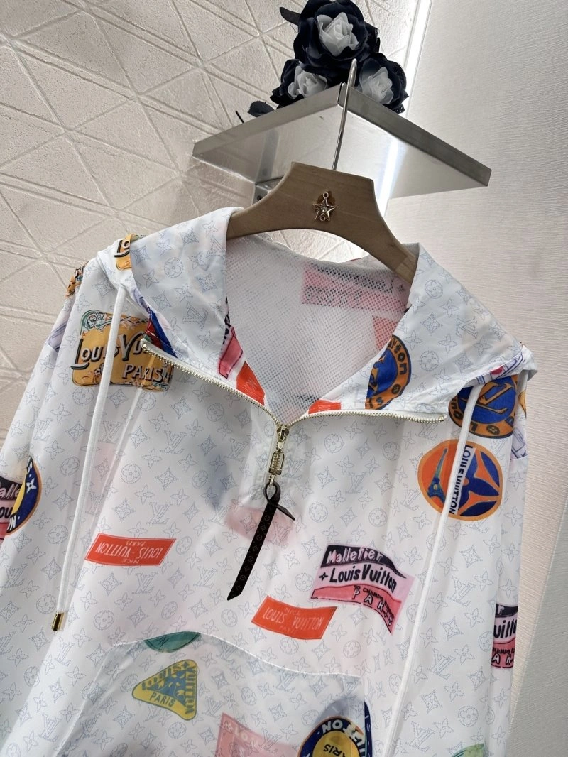 Top match Louis Vuitton Short Suits