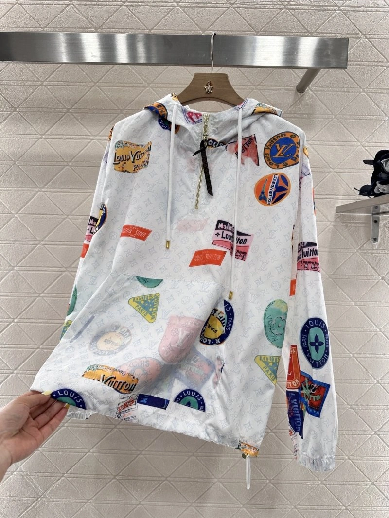 Top match Louis Vuitton Short Suits