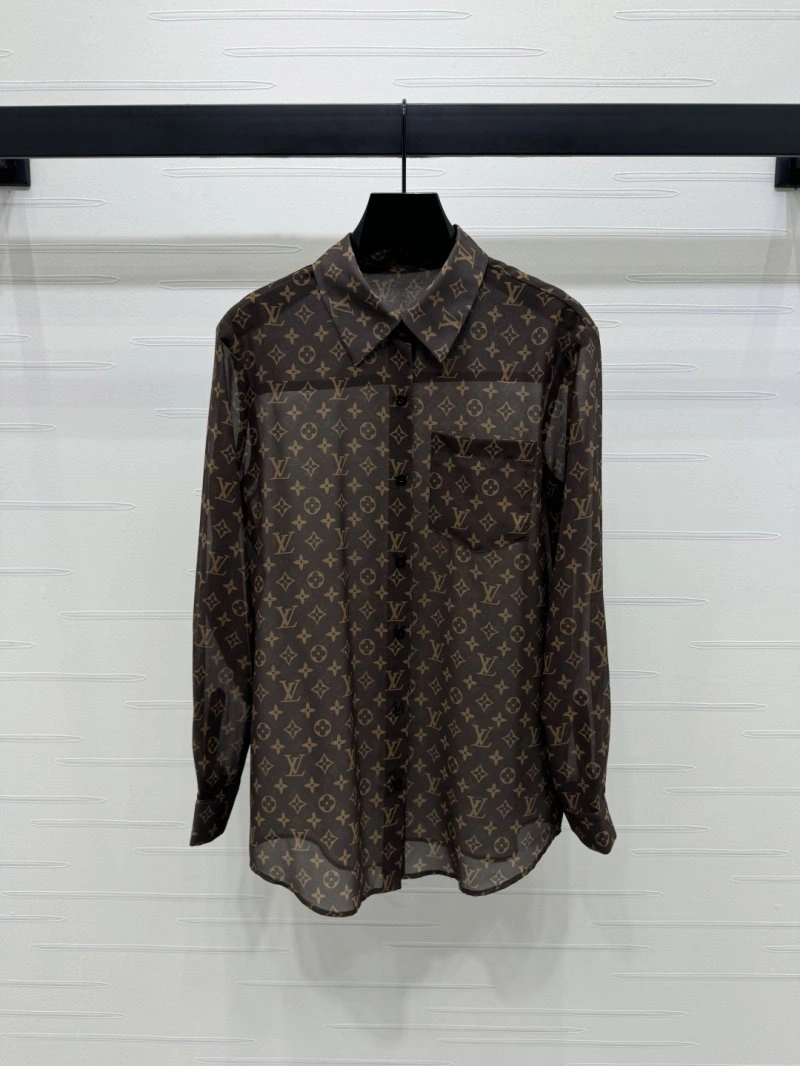 Budget-friendly Louis Vuitton Short Suits