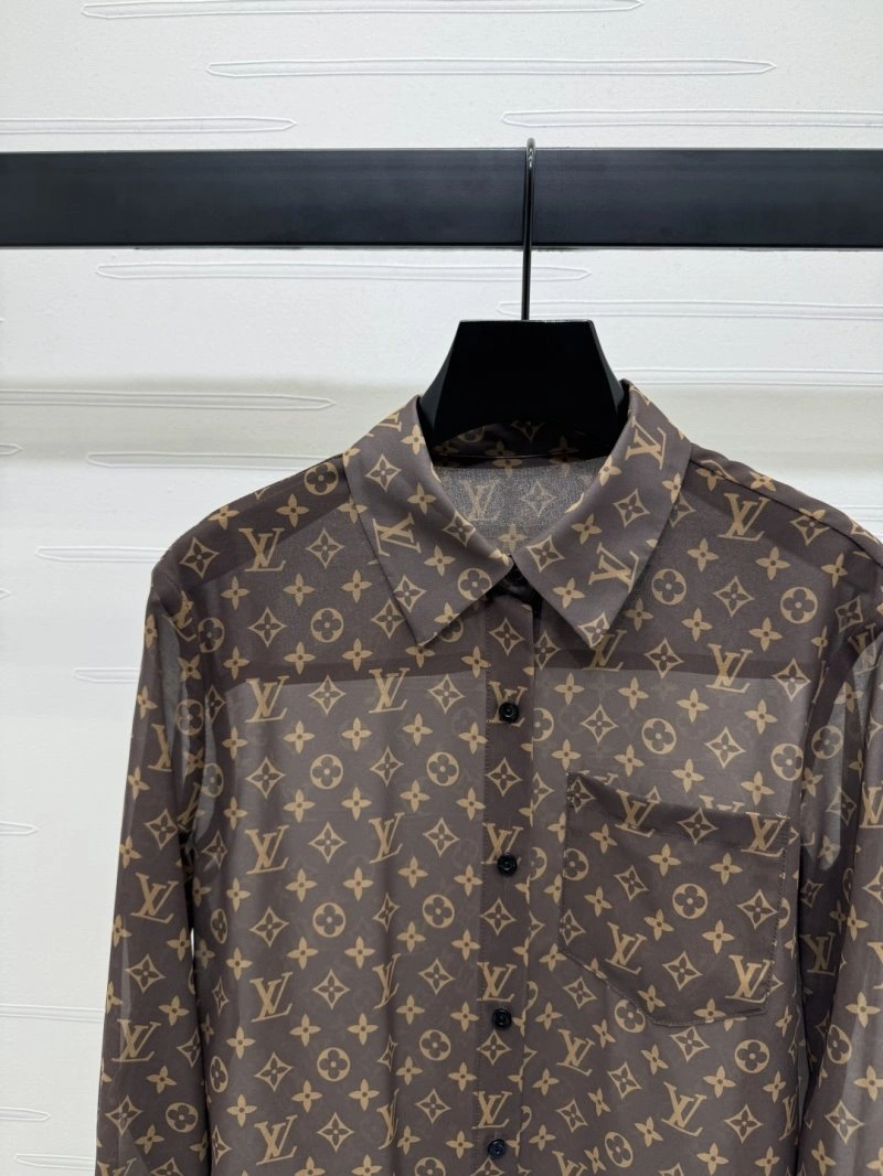 Budget-friendly Louis Vuitton Short Suits