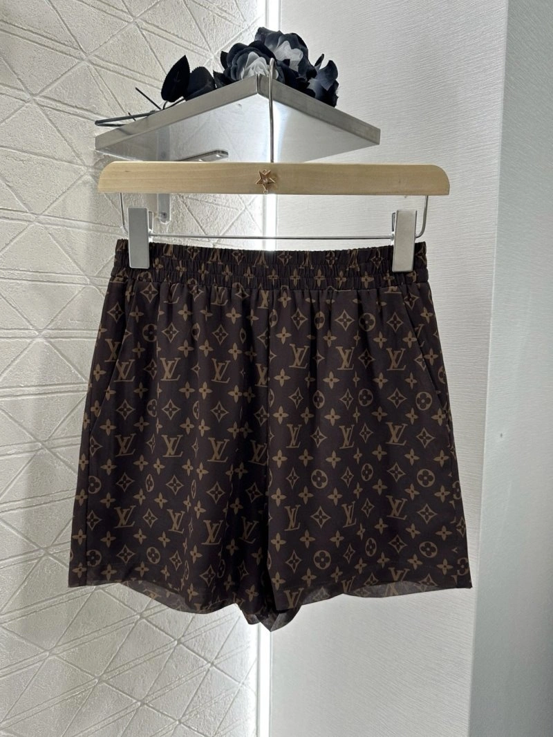 Official Louis Vuitton Short Suits