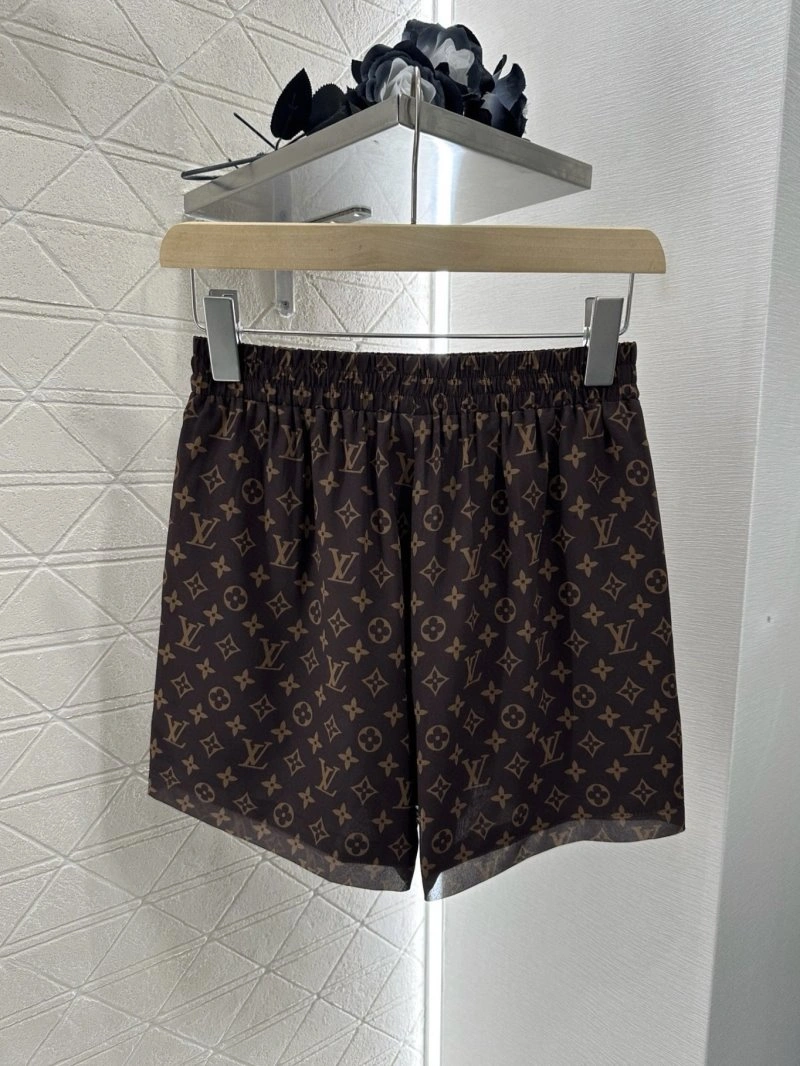 Official Louis Vuitton Short Suits