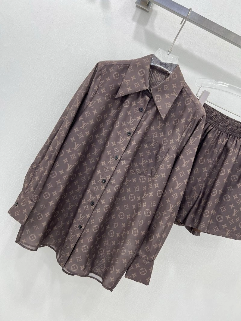 Bargain Louis Vuitton Short Suits