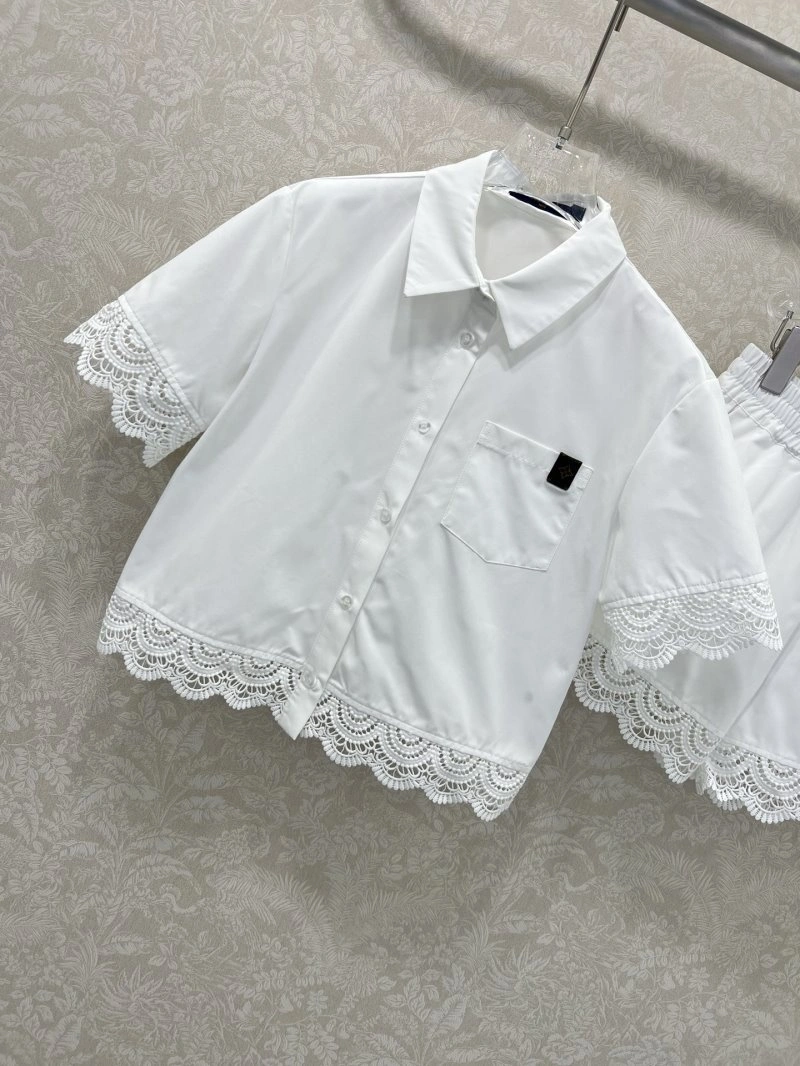 Perfect replica Louis Vuitton Short Suits