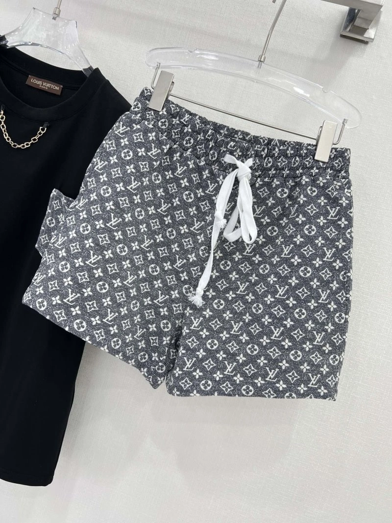 Economical Louis Vuitton Short Suits