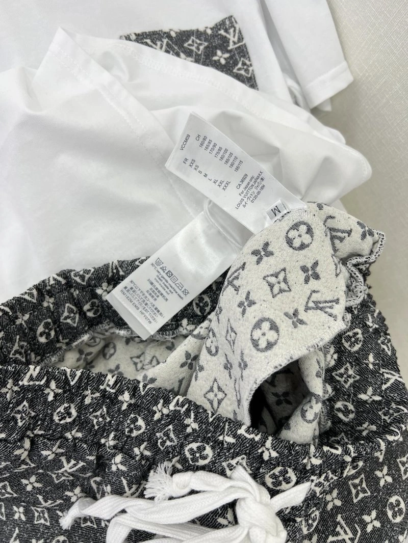 Mirror quality Louis Vuitton Short Suits