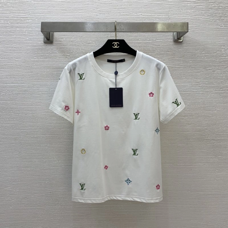 Budget-friendly Louis Vuitton Short Suits